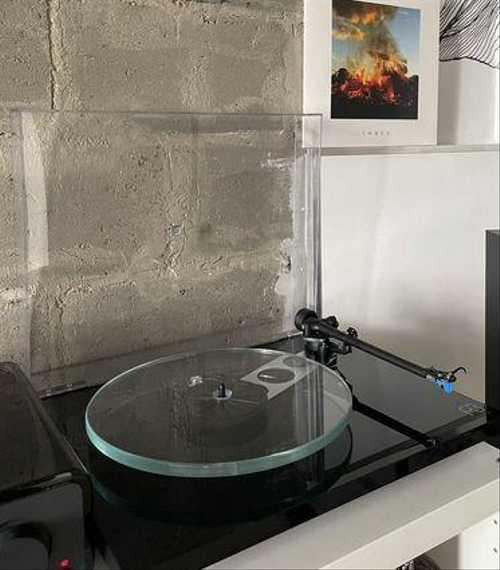 Rega planar 3 elys 2 black