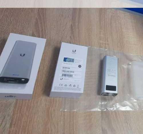 Портативный сервер Ubiquiti UniFi Cloud Key Gen 2