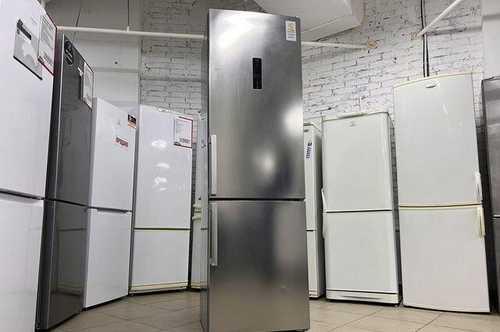 Холодильник Whirpool / Total NoFrost / 2022 года