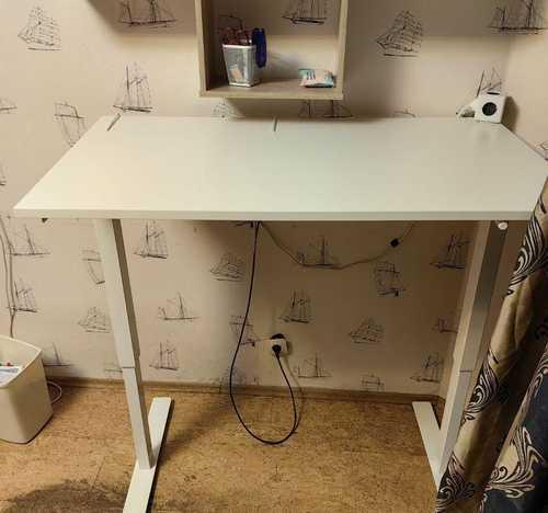 Стол с регулировкой высоты IKEA