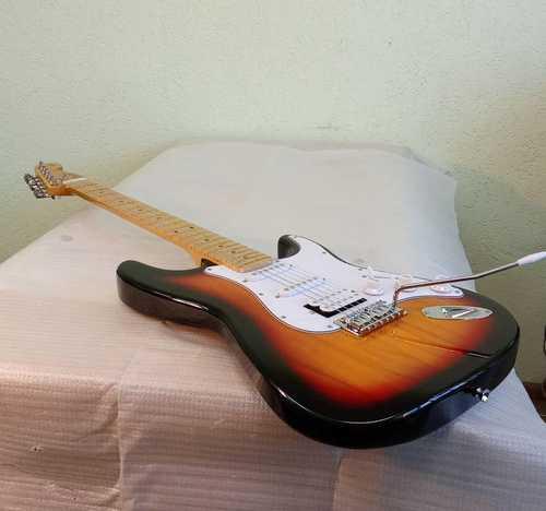 Электрогитара Fender Stratocaster