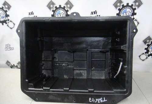 Ящик для инструментов Bmw X5 E53 M54 B30 2003