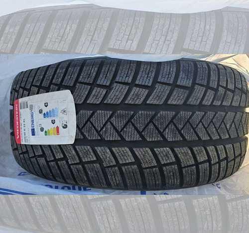 Vredestein Wintrac Pro 265/40 R22