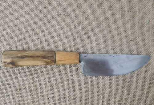 Кованый кухонный нож