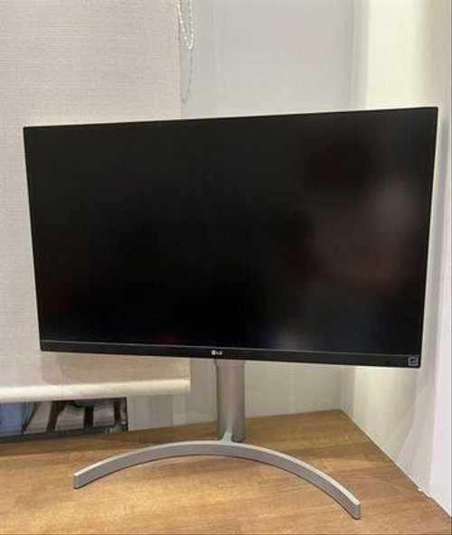 Монитор LG 27UL650-W