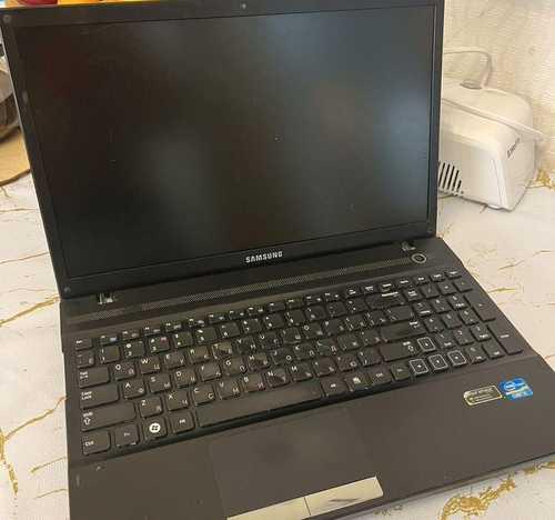 Ноутбук samsung np300v5a