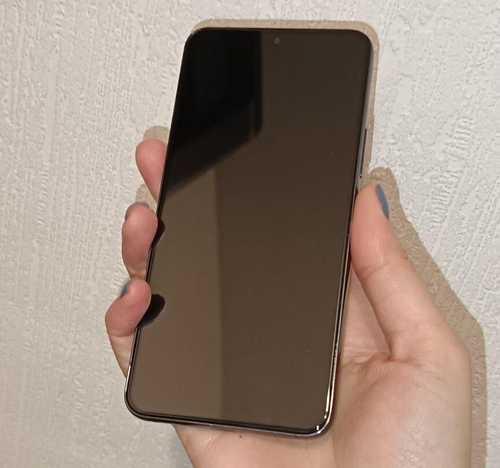 Samsung Galaxy S22, 8/128 ГБ