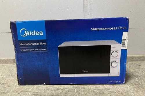 Микроволновая печь Midea MM720C4E-W