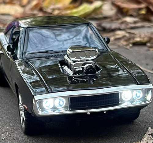 Моделька коллекционная Dodge Charger 1970 1:24