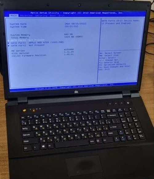 Ноутбук W170HR i7 с дефектом