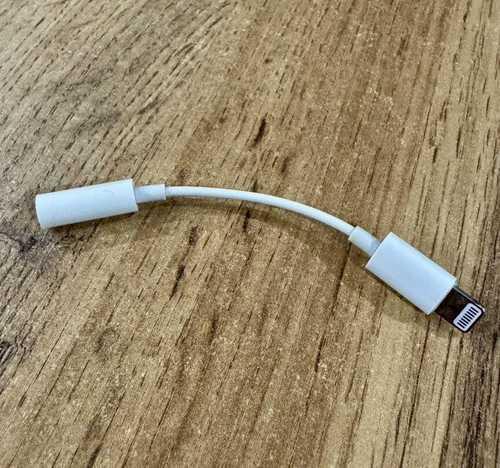 Переходник apple lightning 3.5 jack