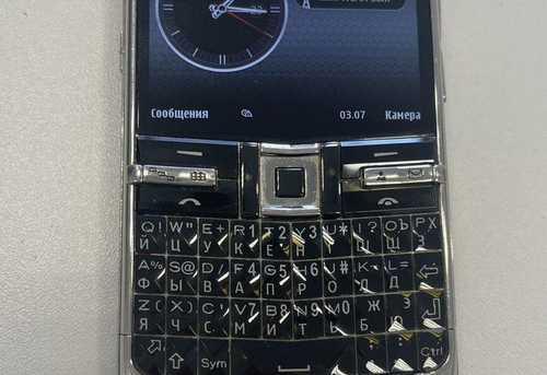 Vertu Constellation Quest, 8 ГБ