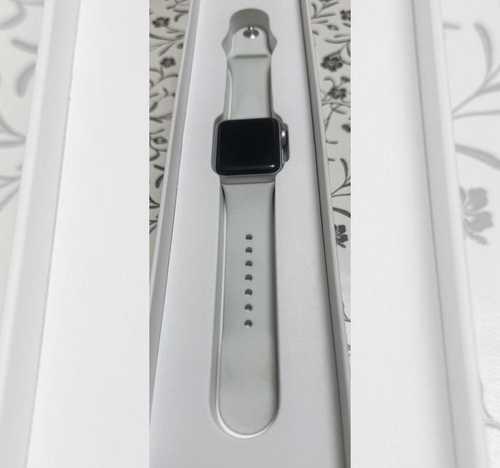 Смарт-часы Apple Watch Series 3 38mm