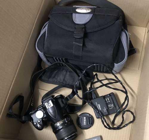 Nikon D3000 kit 18-55