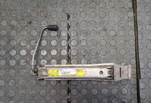 Домкрат Audi A4 (B7), 2005