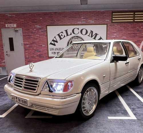 Модель автомобиля Mercedes-Benz W140 S-Class