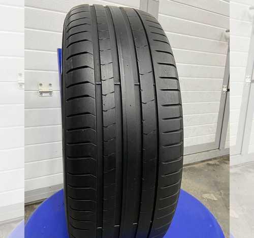 Pirelli P Zero PZ4 235/55 R18 100V