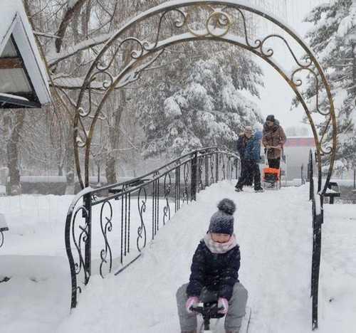 Продам детский снегокат