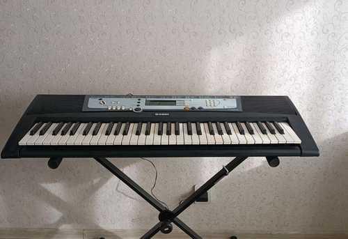 Синтезатор Yamaha psr-e213