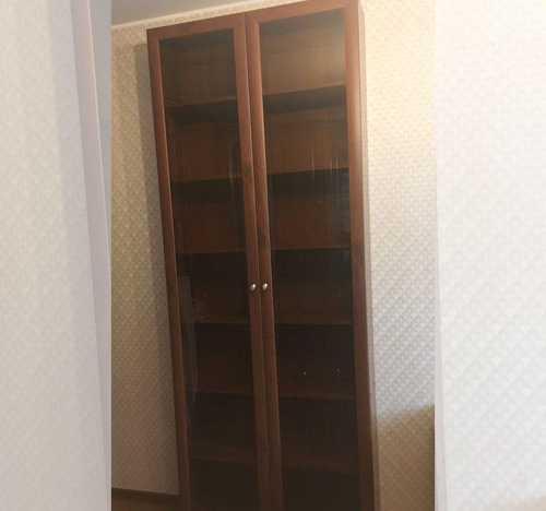 Шкаф витрина для книг наград коллекций документов