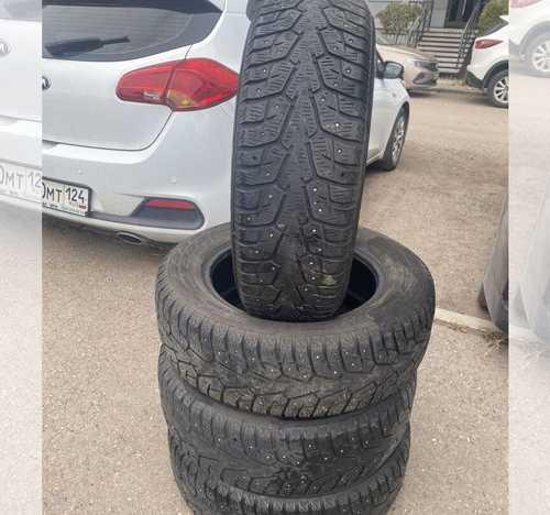 Yokohama Ice Guard IG55 215/60 R16