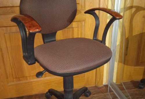 Роскошное кресло Бюрократ CH-725/Brown, новое