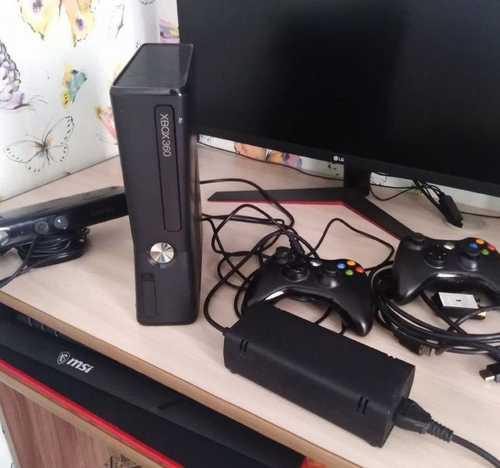 175 отличных игр XBox 360 Slim 320Gb (с прошивкой)