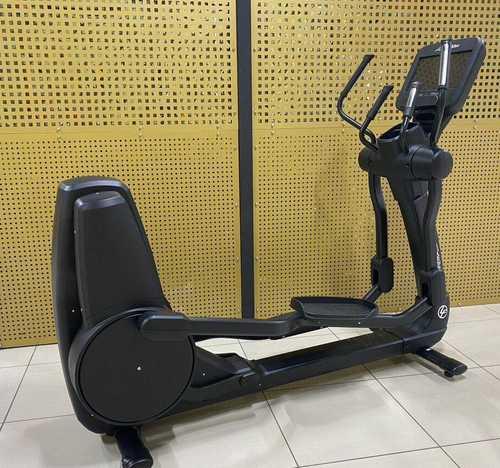 Эллиптический тренажер Life Fitness Elevation 95X Discover SE3 HD