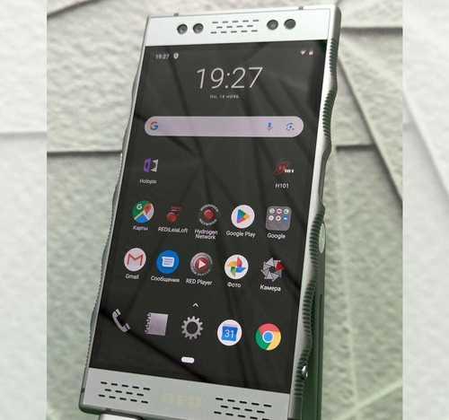 RED Hydrogen One, 6/128 ГБ