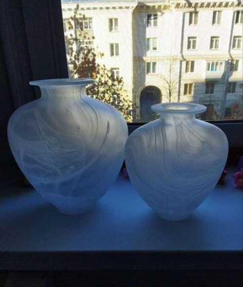 Две вазы интерьерные, стекло