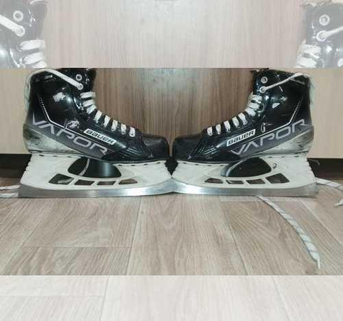 Хоккейные коньки bauer vapor x3.7