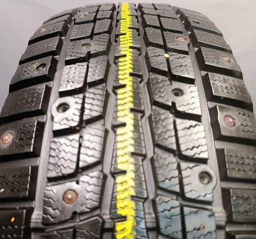 Dunlop SP Winter Ice 01 215/60 R16 95T