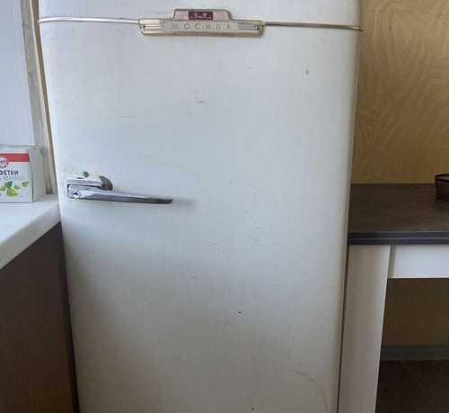 Холодильник ЗИЛ москва СССР
