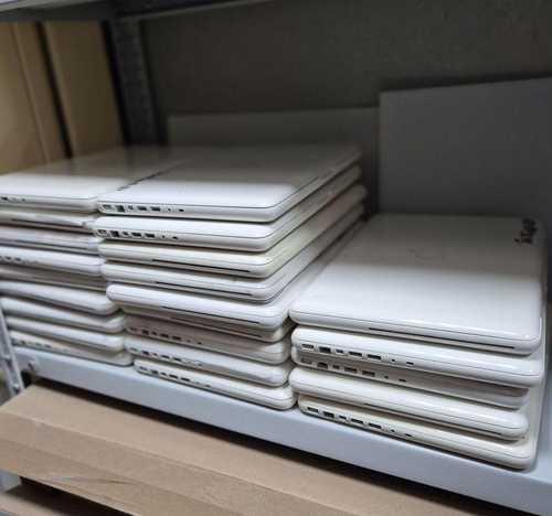 Apple macbook 13 a1342 2010год лот