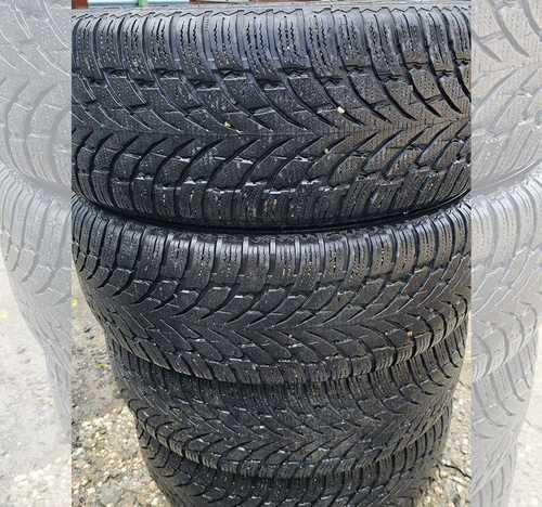 Nokian Tyres WR SUV 4 225/60 R18