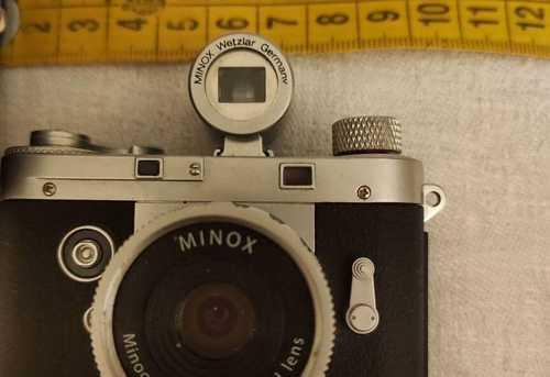 Цифровой мини-фотоаппарат
