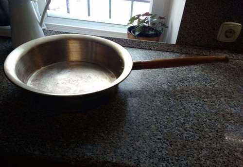 Посуда сковорода из латуни