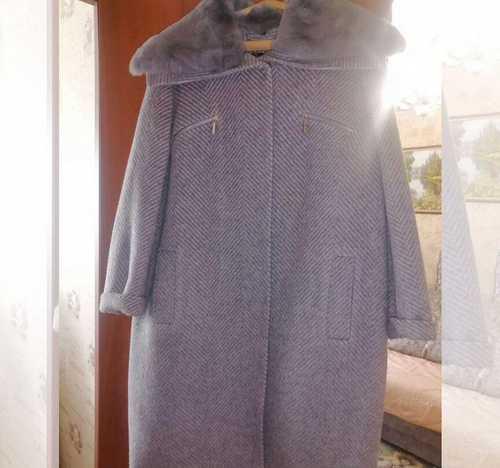 Пальто женское размер 54