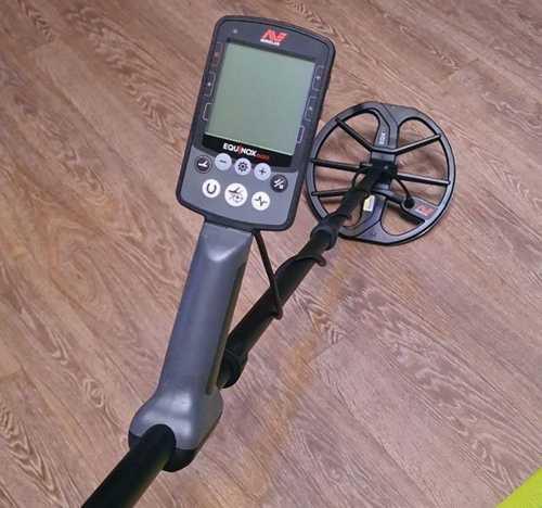 Металлоискатель Minelab equinox 800