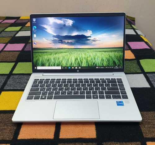 14" Ноутбук HP probook 640 G8