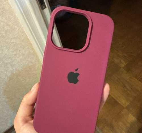 Чехол на iPhone 15 pro