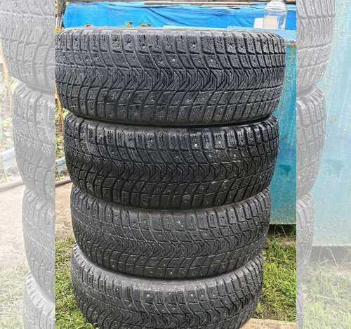 Michelin X-Ice North 3 205/55 R16