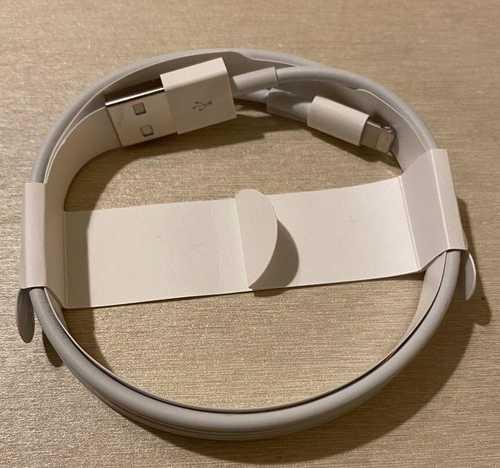 Оригинальный кабель Apple Lightning USB