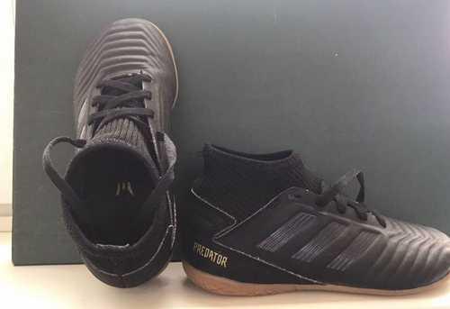Футбольные бутсы adidas чёрные, размер 30