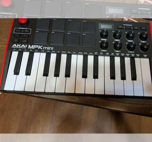 Midi клавиатура Akai mpk mini 3