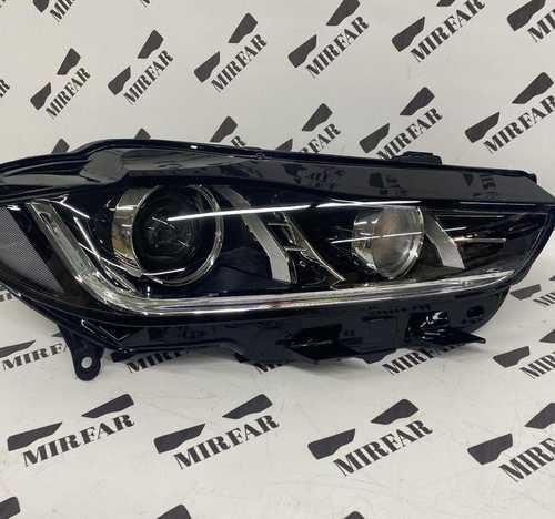 Фара правая Jaguar XE 2015-2019 xenon