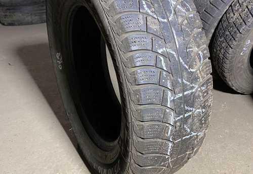 Matador MP 30 Sibir Ice 2 215/70 R16