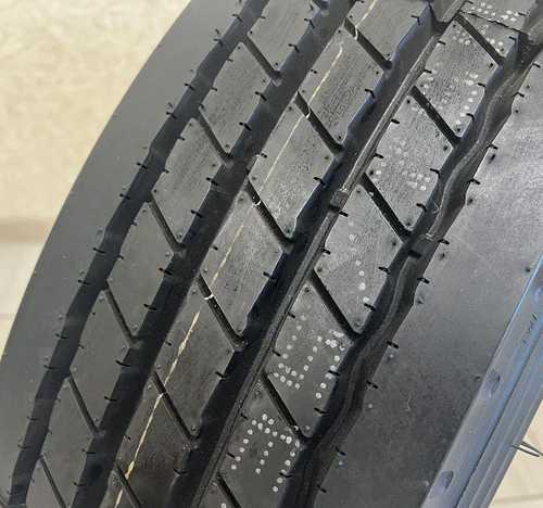 Грузовая шина 235/75R17.5 на маз 4381W2-2440-051