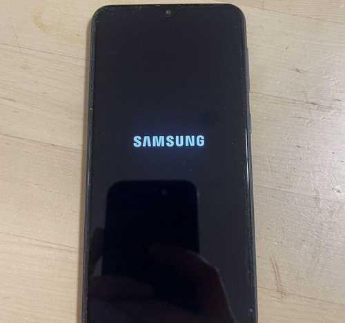 Samsung Galaxy A10, 2/32 ГБ