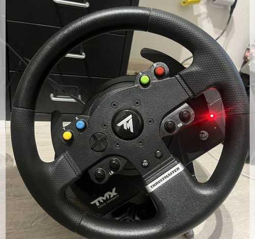 Игровой руль thrustmaster tmx pro